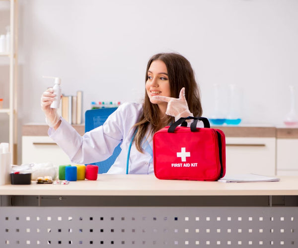 Essential First Aid Kit Items for Allergies and Stings – First Aid Kits UK